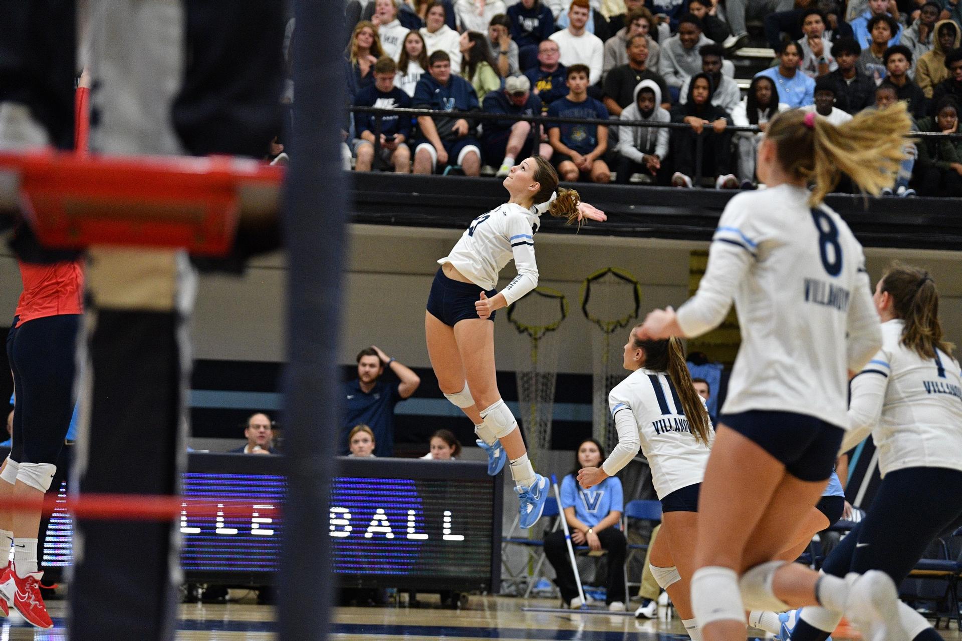 Volleyball Has Clean Sweep at Villanova Classic – The Villanovan